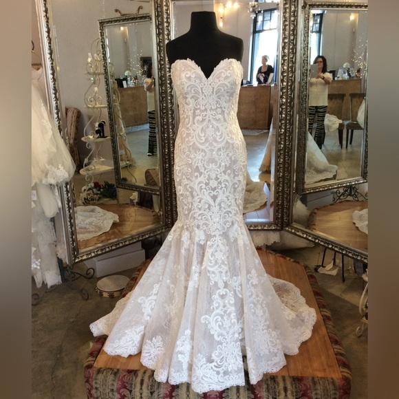 Allure Bridals | Dresses | Sample Bridal Gown Style 9666l | Poshmark